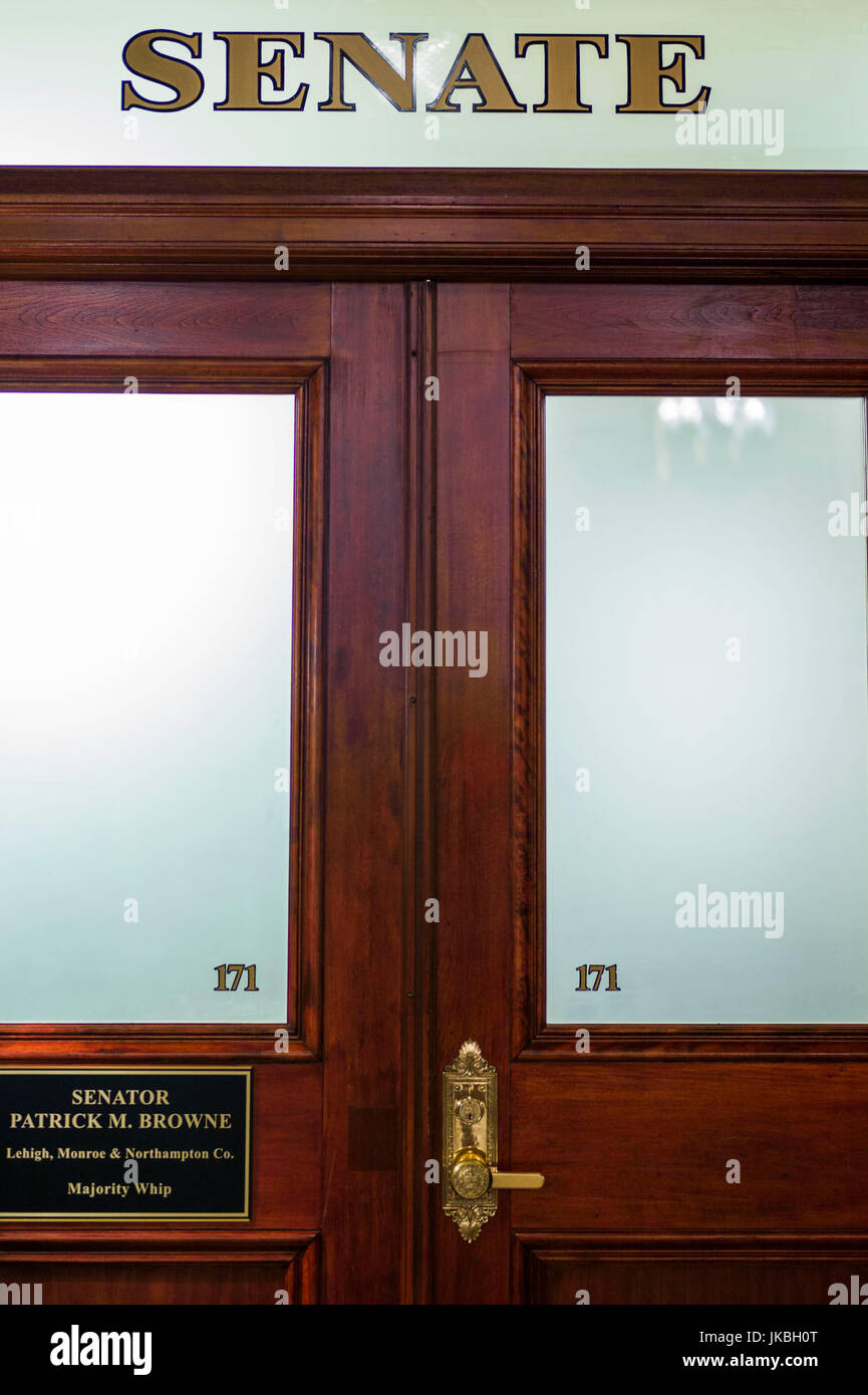 State senat chamber hi-res stock photography and images - Alamy