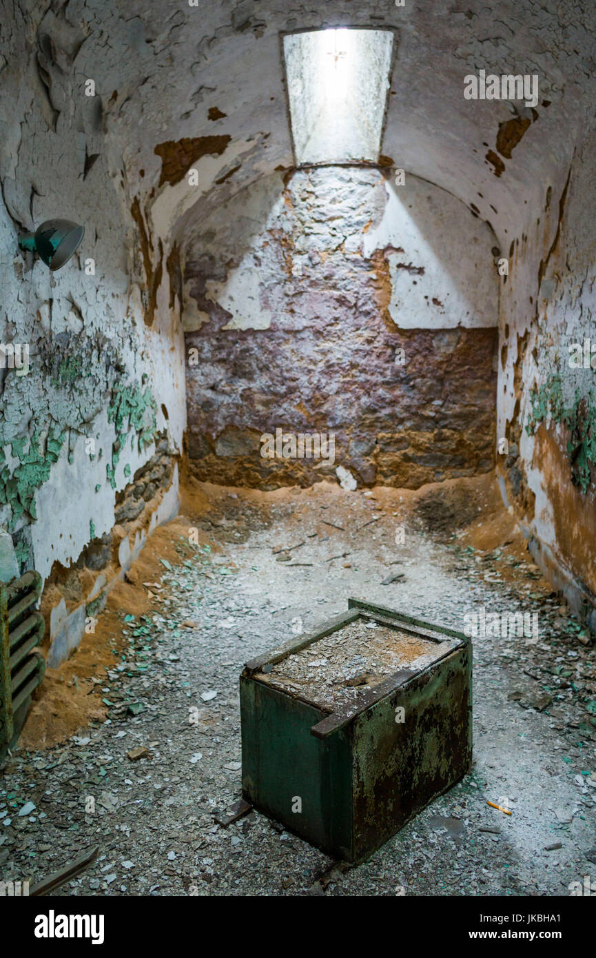 Eastern state penitentiary buildings hi-res stock photography and ...