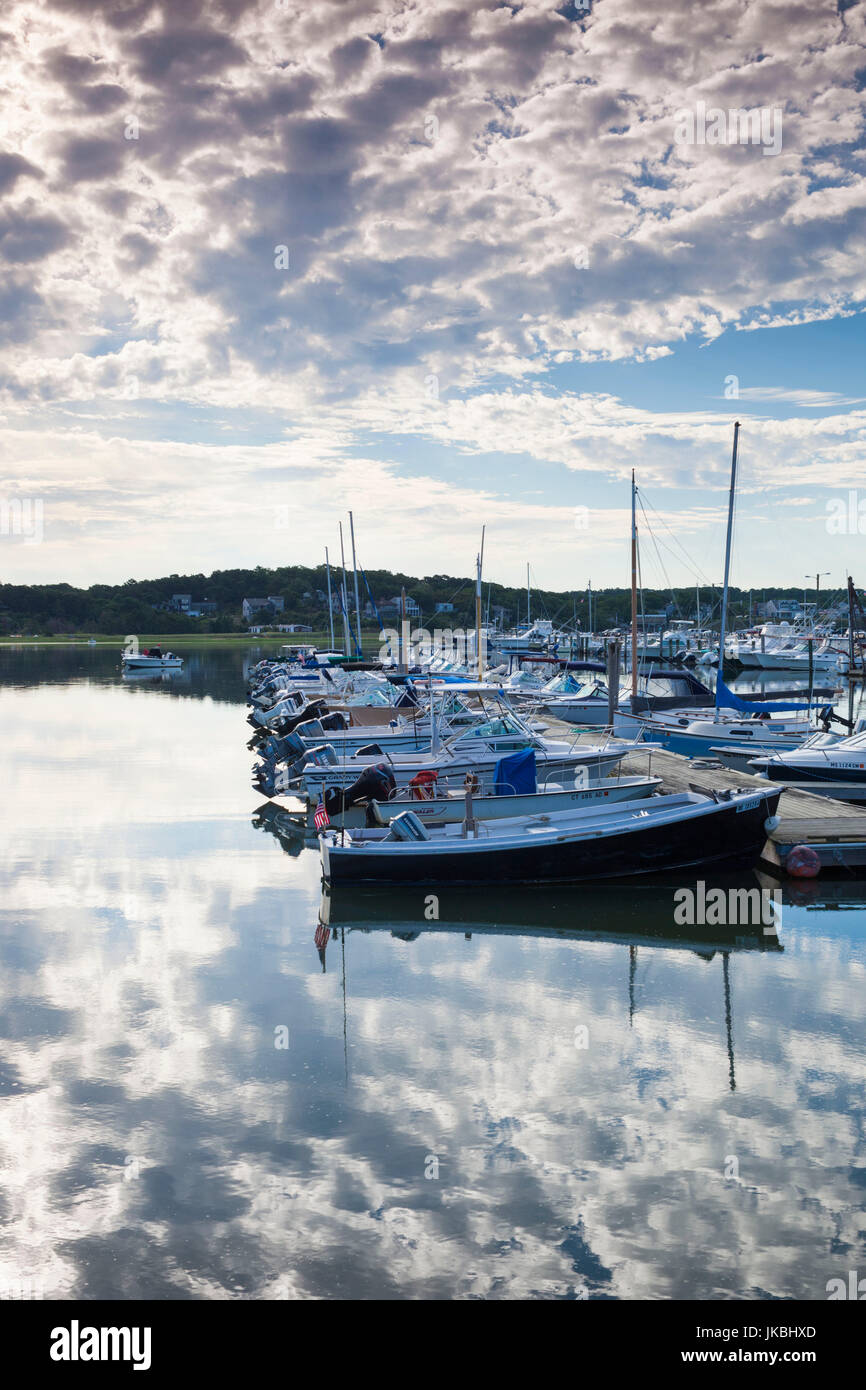 USA, Massachusetts, Cape Cod, Wellfleet, Town Marina, morning Stock ...