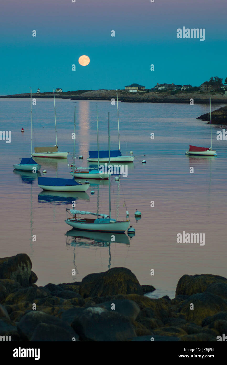 Rock harbor massachusetts hi-res stock photography and images - Alamy