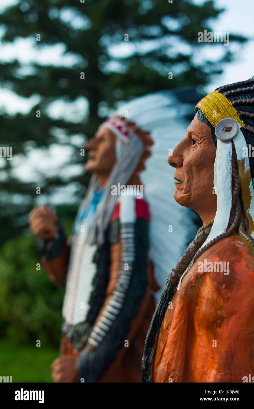 Wooden indians hi-res stock photography and images - Alamy