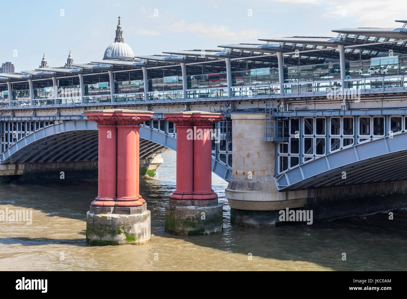 Blackfriars solar panels hi-res stock photography and images - Alamy