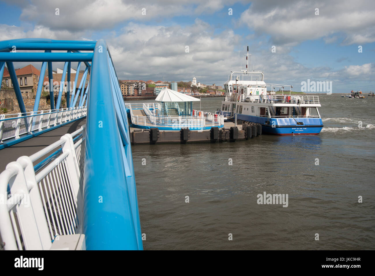 Tynemouth ship river tyne High Resolution Stock Photography and Images ...