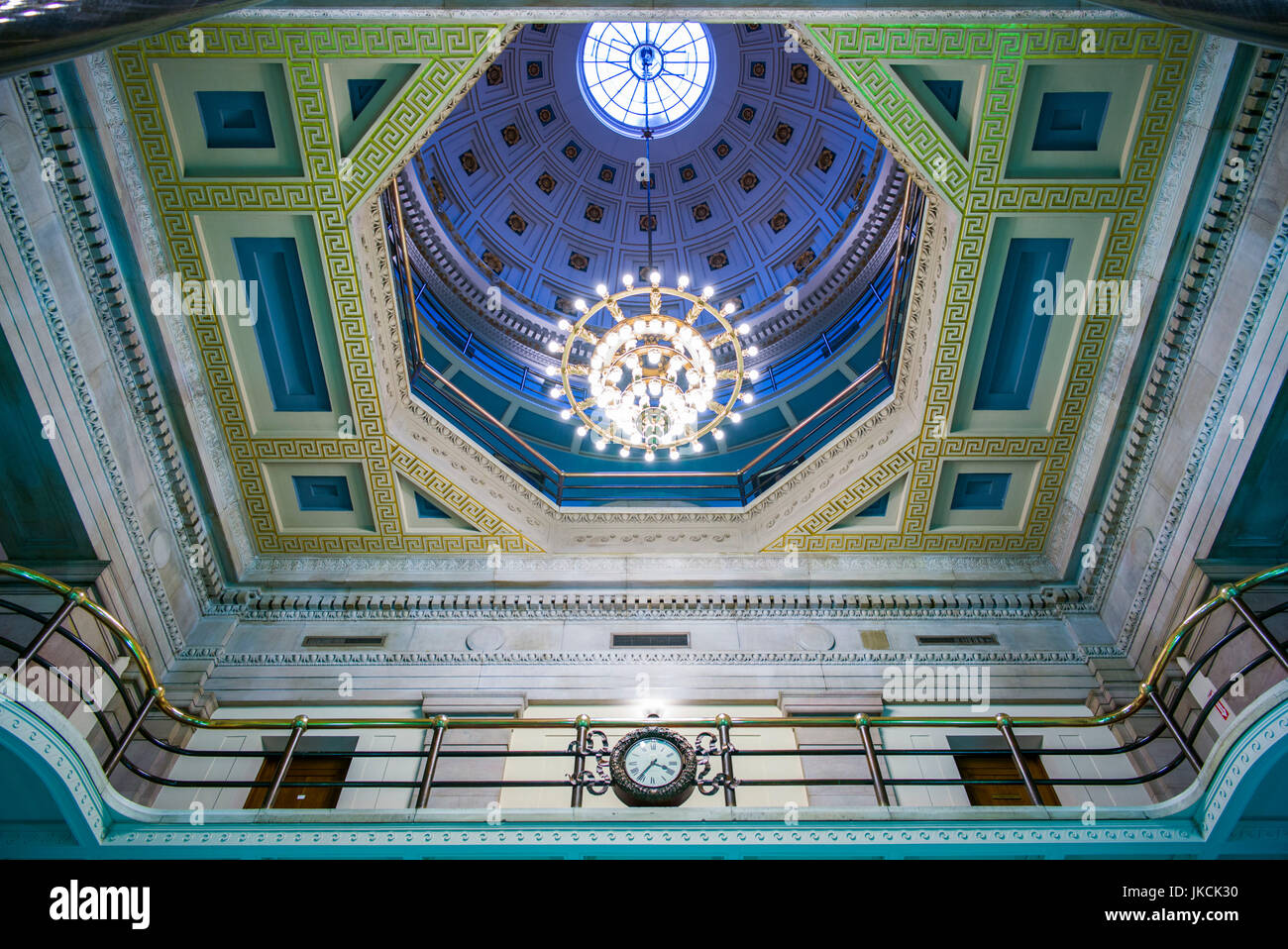 World bank interior hi-res stock photography and images - Alamy
