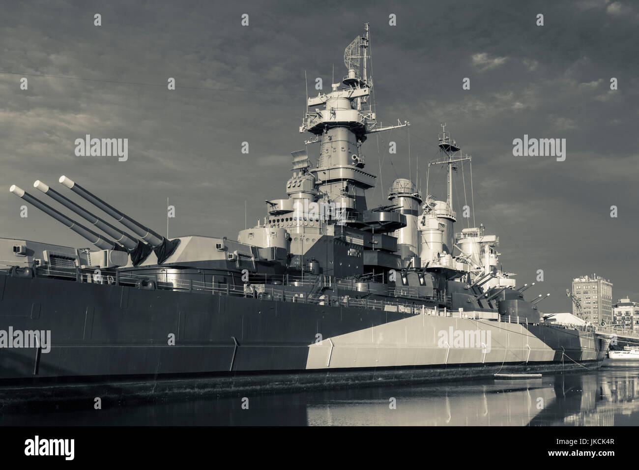 Battleship uss north carolina hi-res stock photography and images - Alamy
