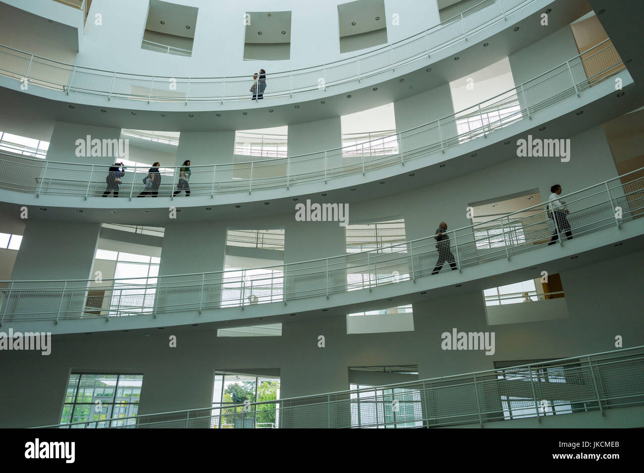 USA, Georgia, Atlanta, The High Museum of Art, atrium of the new wing ...