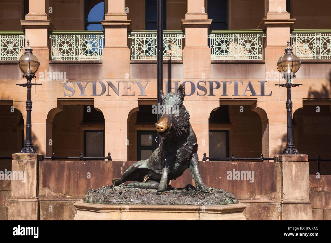 Statue sydney australia hi-res stock photography and images - Alamy