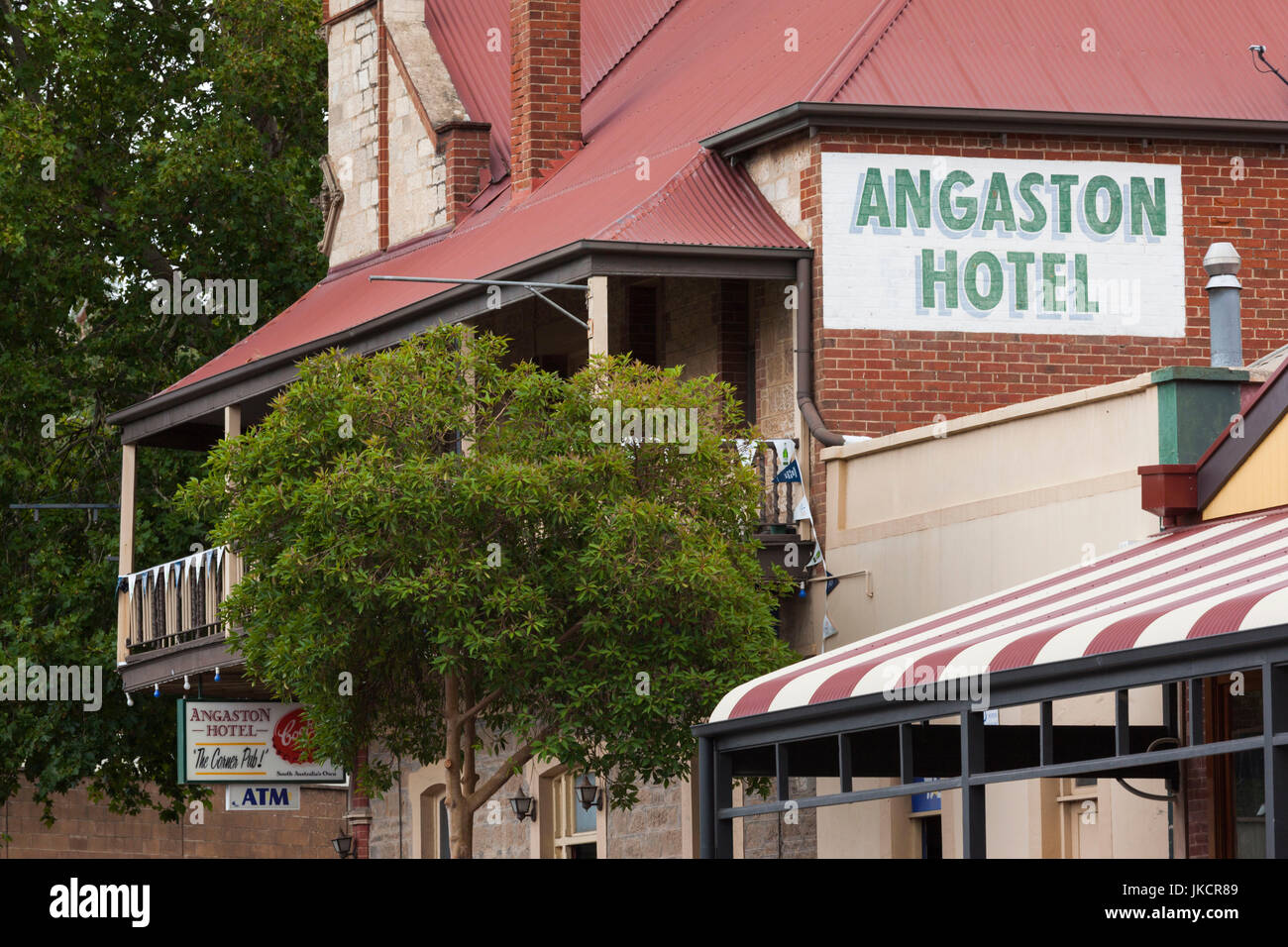 Australia, South Australia, Barossa Valley, Angaston, Angaston Hotel ...