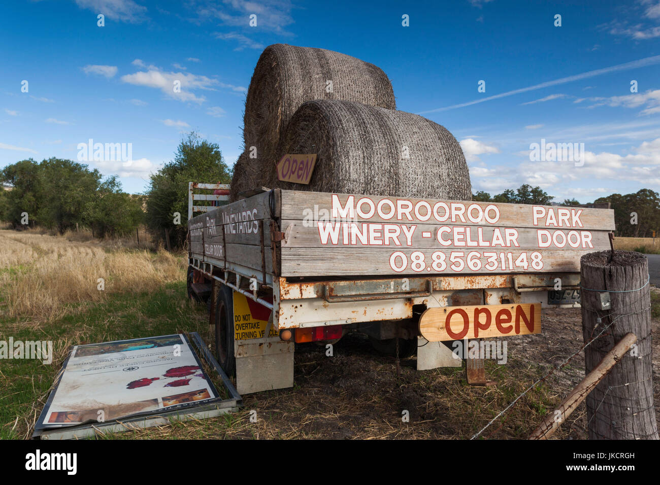 Australia, South Australia, Barossa Valley, Rowland Flat, Moorooroo ...