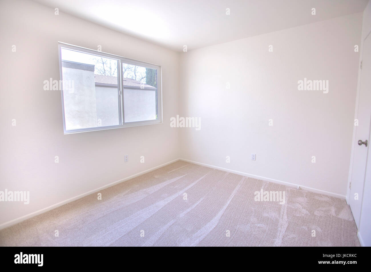Empty bedroom hi-res stock photography and images - Alamy