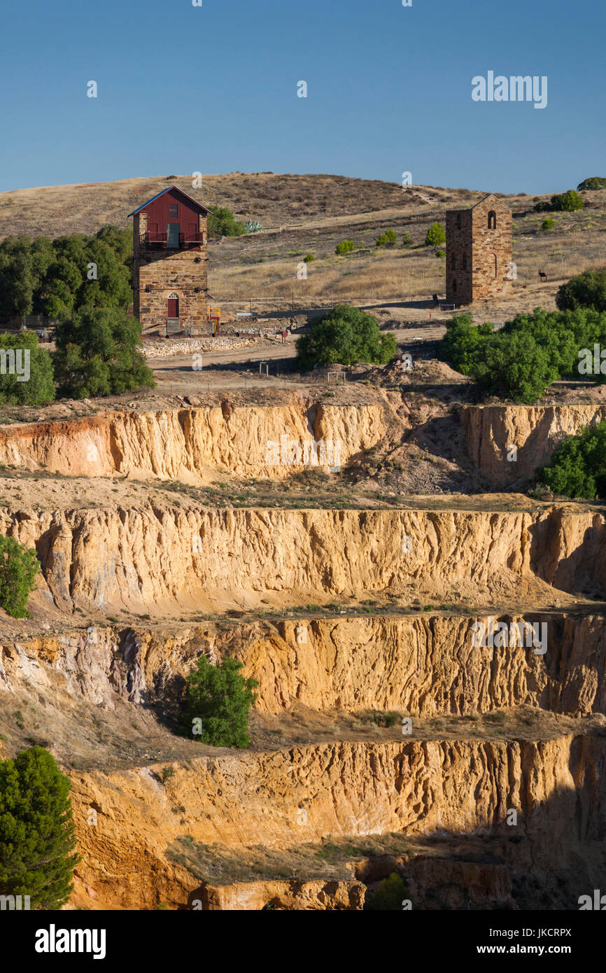 Burra mine pit hi-res stock photography and images - Alamy