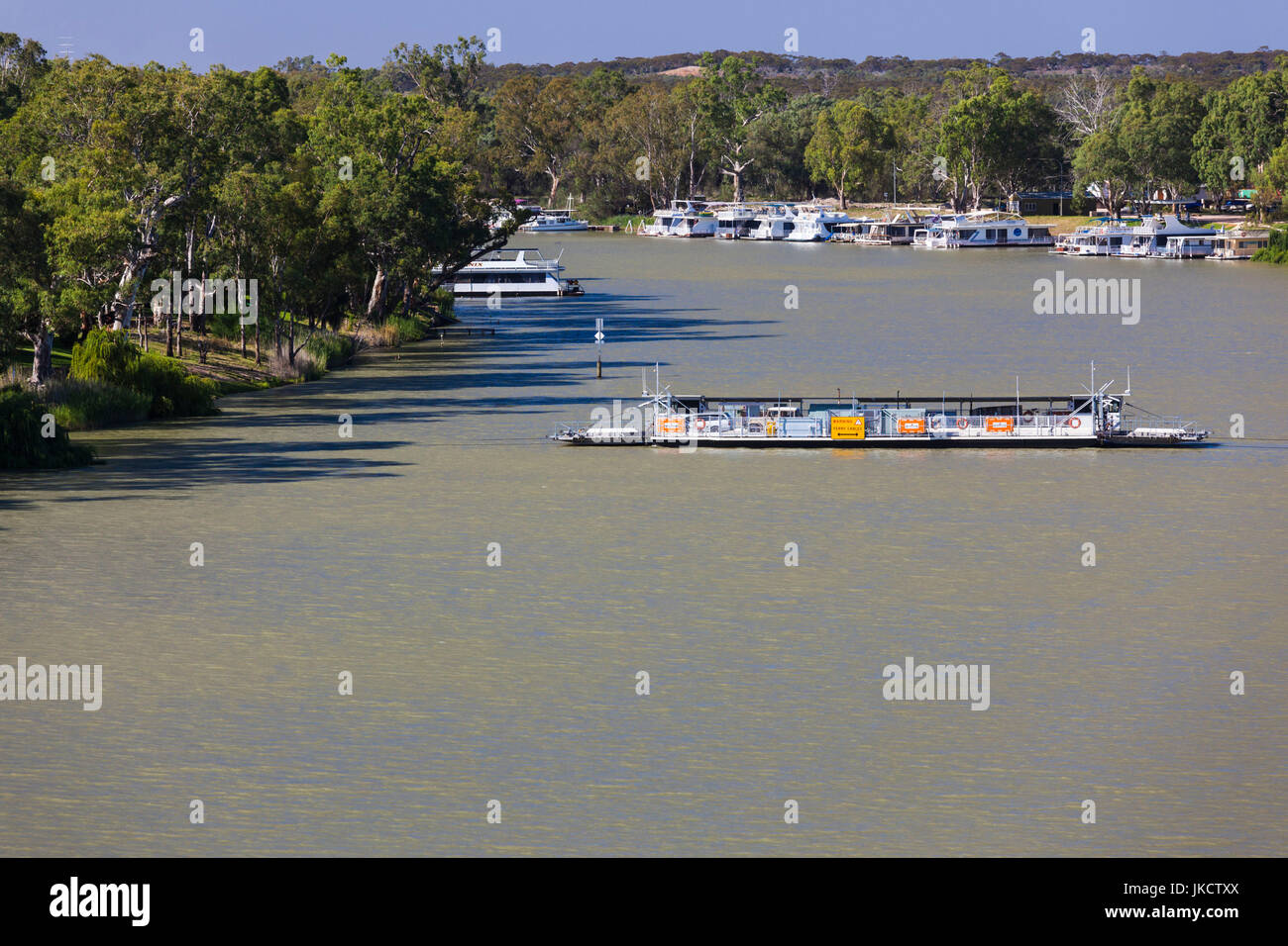 Australia, South Australia, Murray River Valley, Morgan, river ferry ...