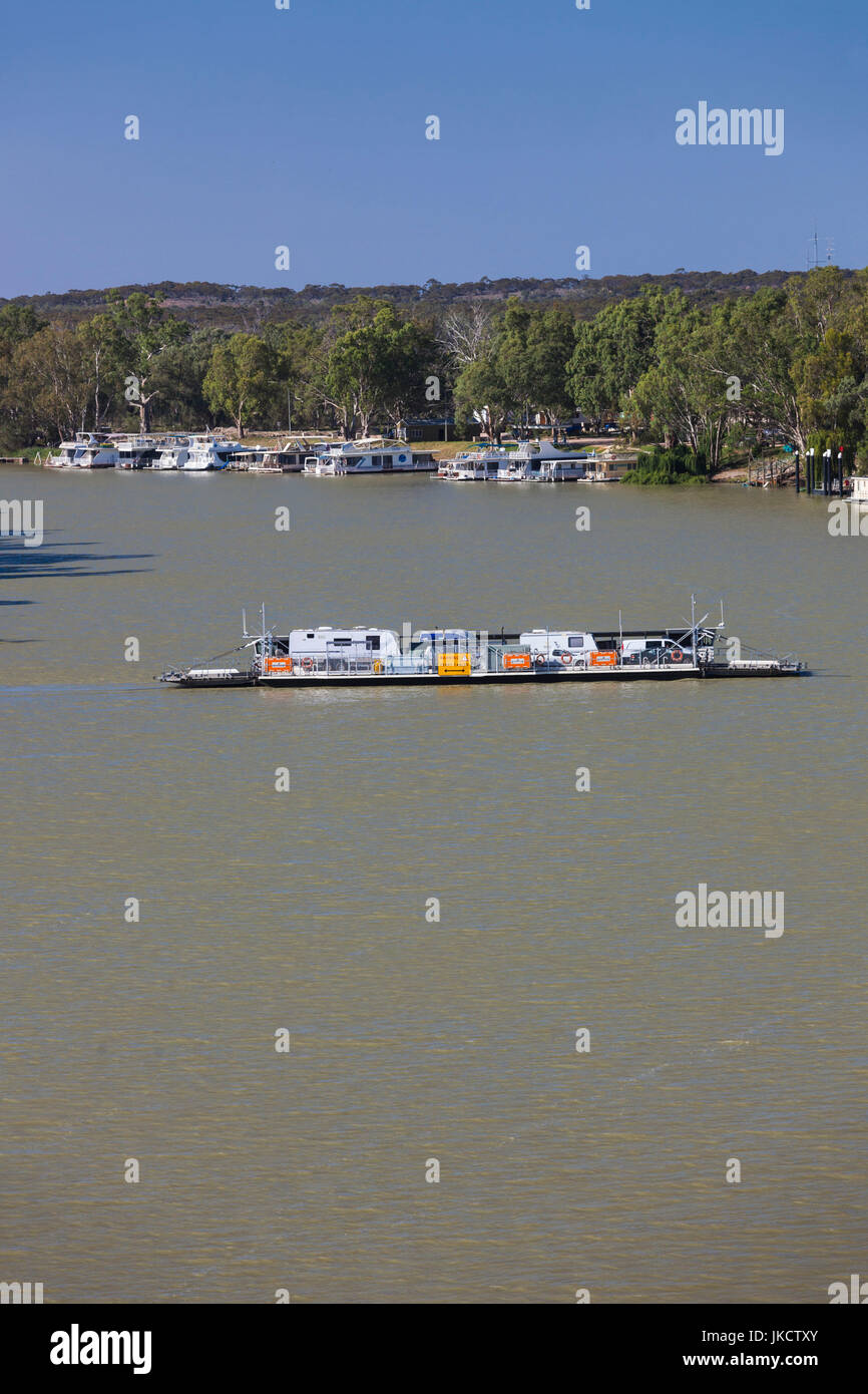Australia, South Australia, Murray River Valley, Morgan, river ferry ...