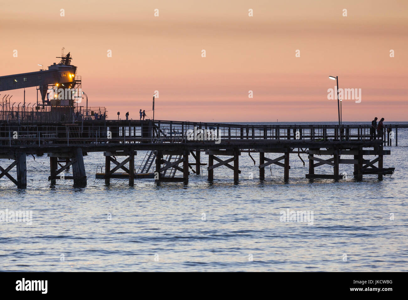 Australia, South Australia, Yorke Peninsula, Wallaroo, town jetty ...