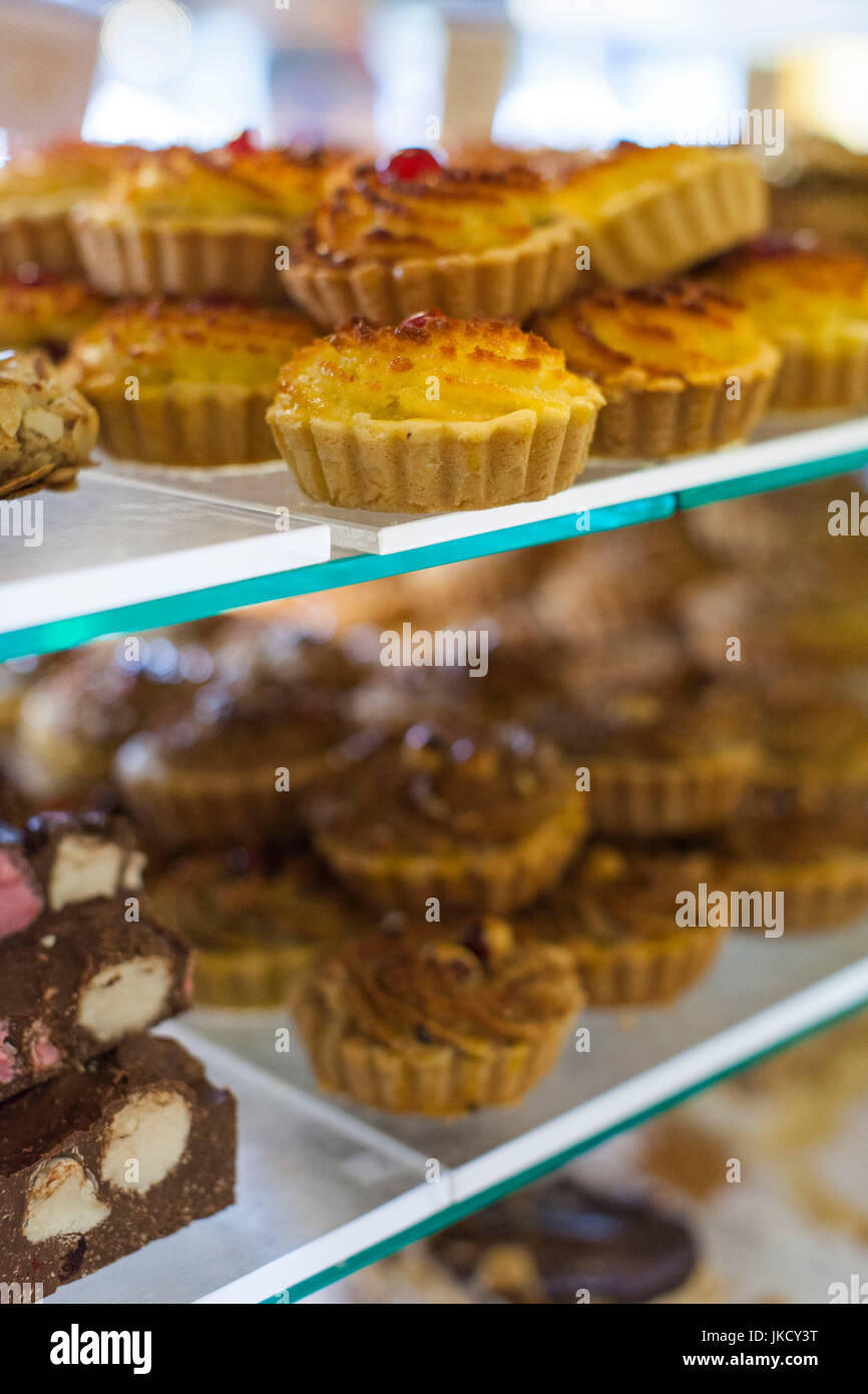 Australia, Victoria, VIC, Melbourne, St. Kilda, Acland Street pastry ...