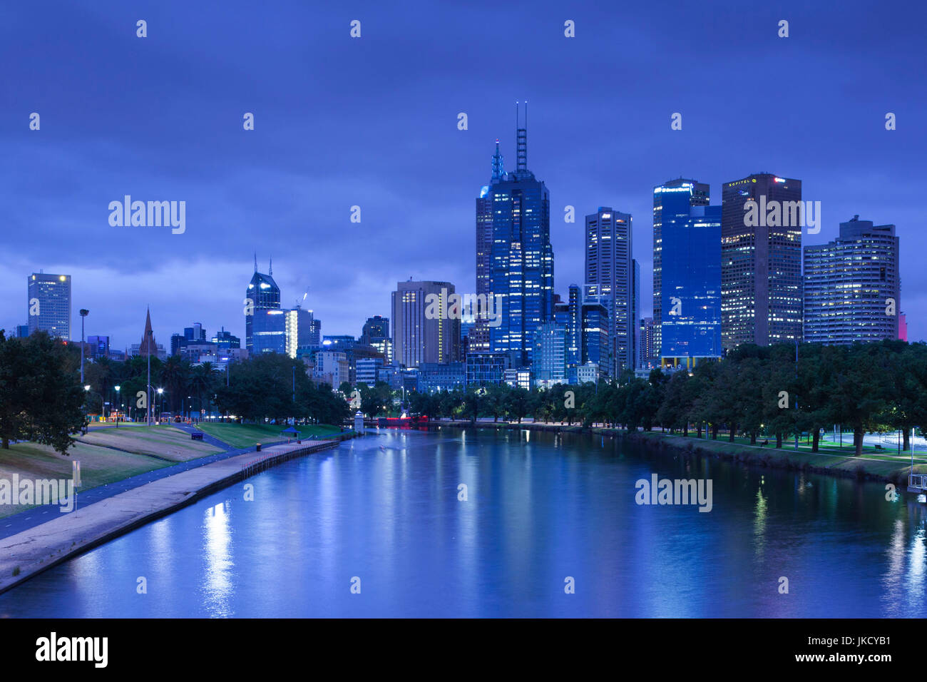 Australia, Victoria, VIC, Melbourne, skyline along Yarra River, dawn ...