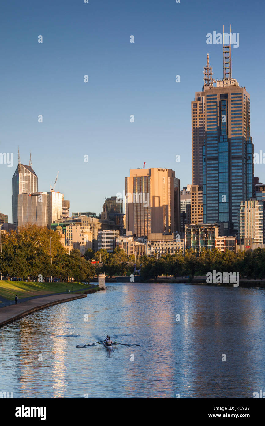 Australia, Victoria, VIC, Melbourne, skyline along Yarra River, morning ...