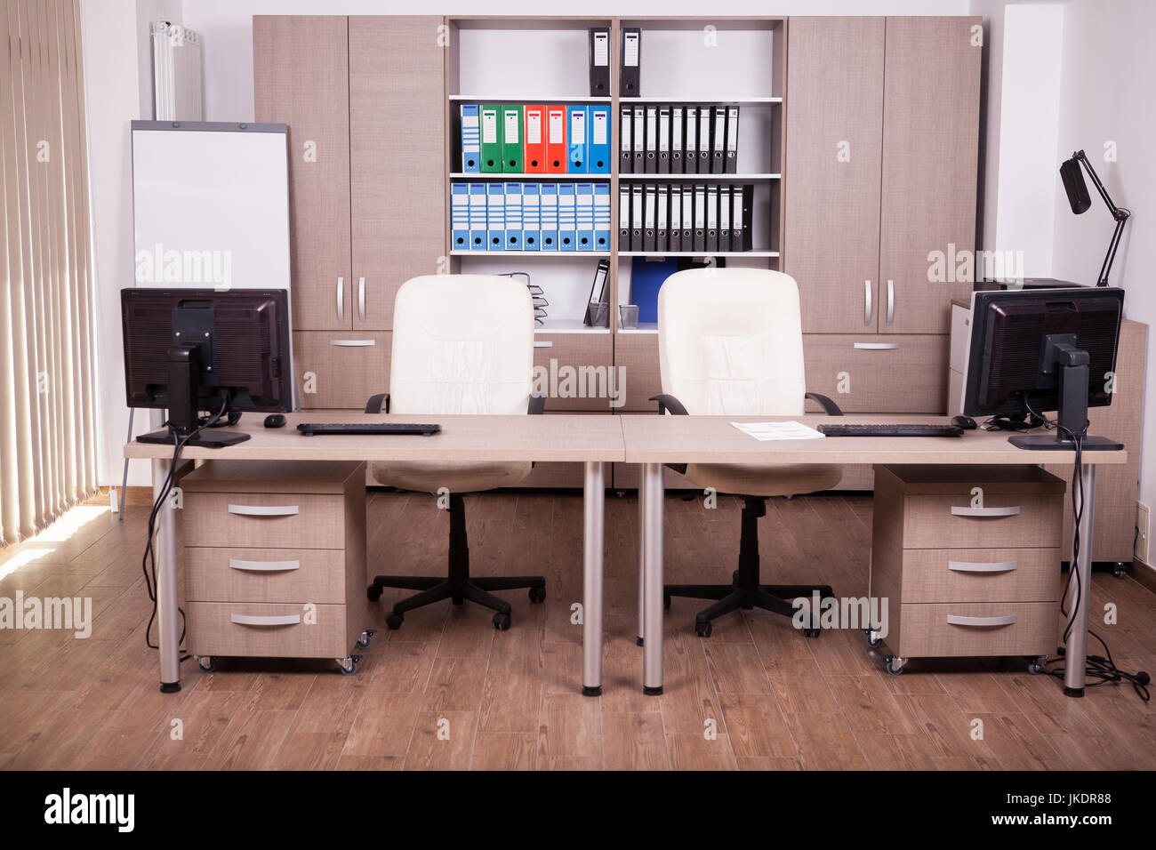 Modern empty office Stock Photo - Alamy