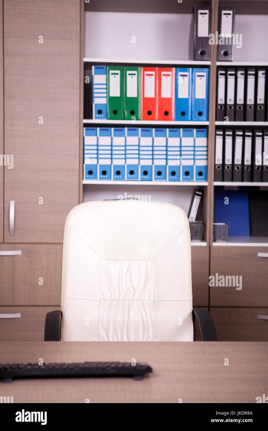 Modern empty office Stock Photo - Alamy