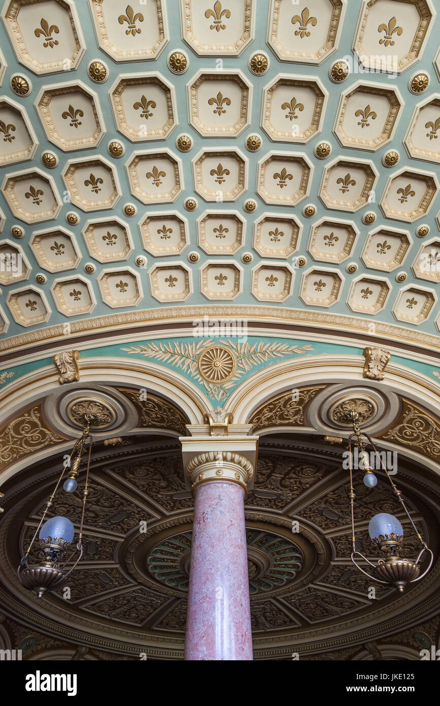 Romania bucharest national theater hi-res stock photography and images ...