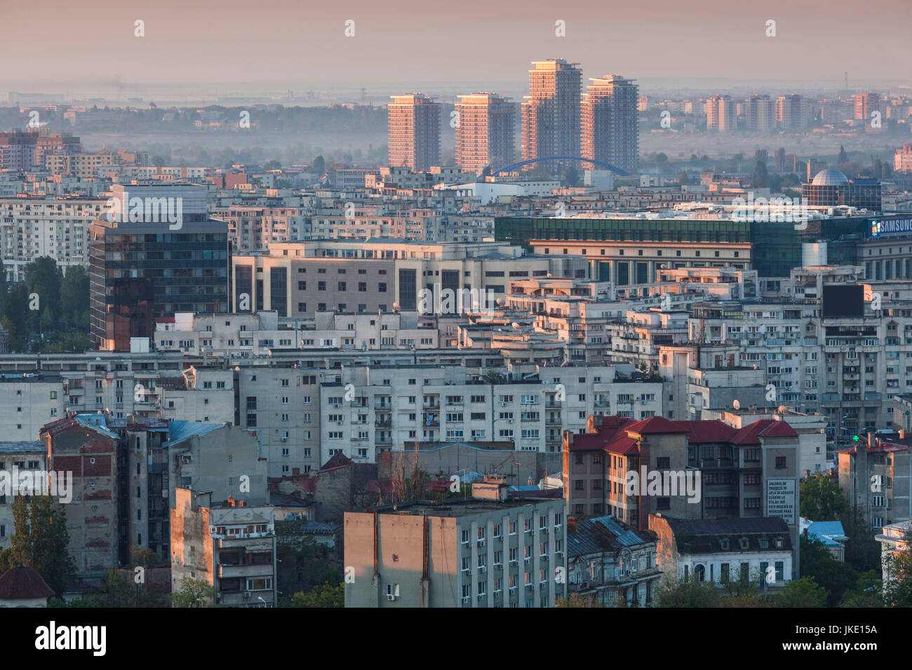 Bucharest Romania Skyline Stock Photos & Bucharest Romania Skyline ...