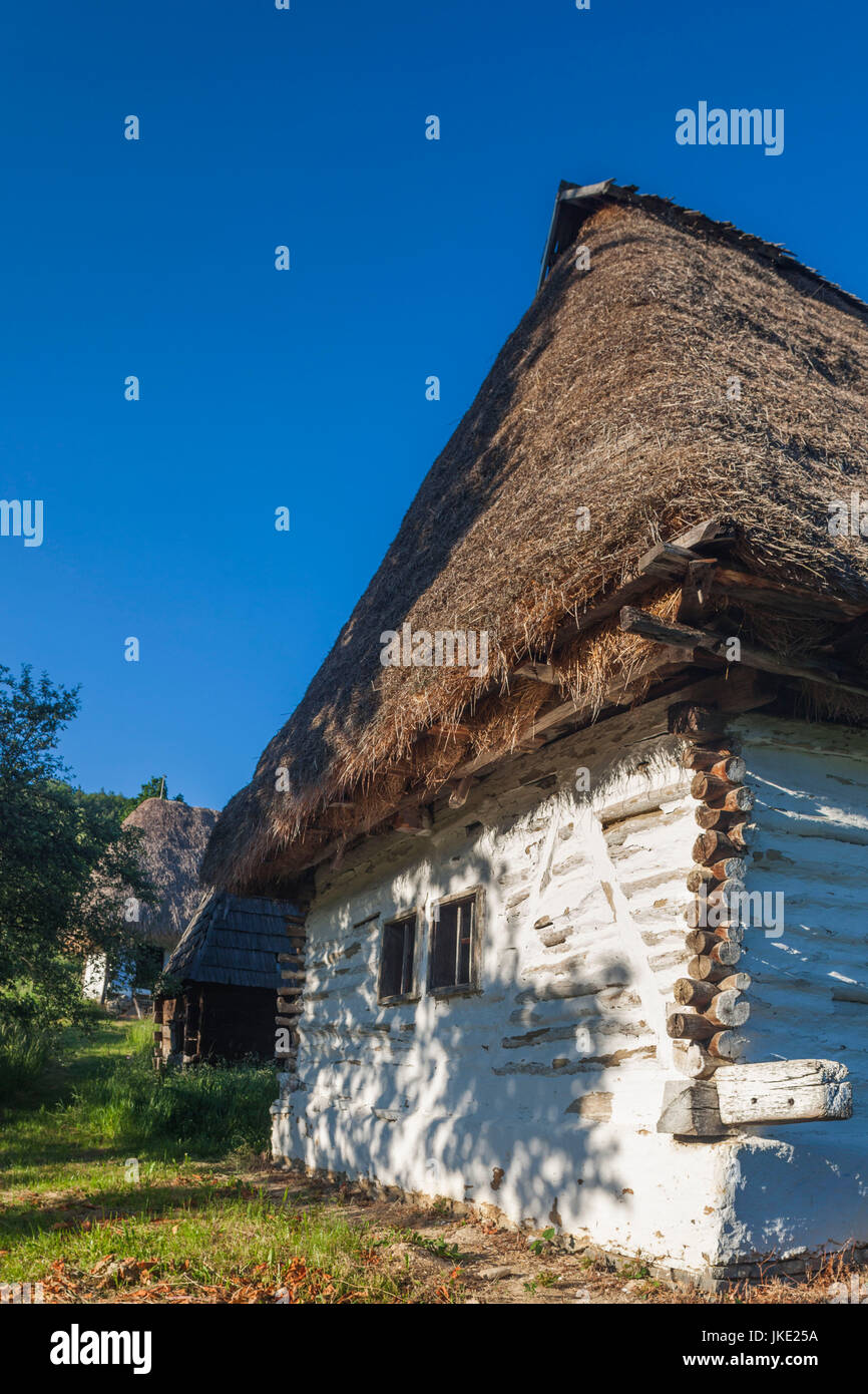 Traditional romanian life hi-res stock photography and images - Alamy