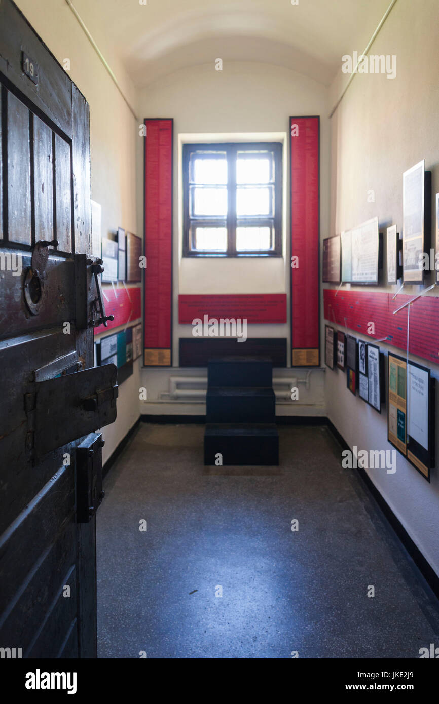 Prison prison cell hi-res stock photography and images - Alamy