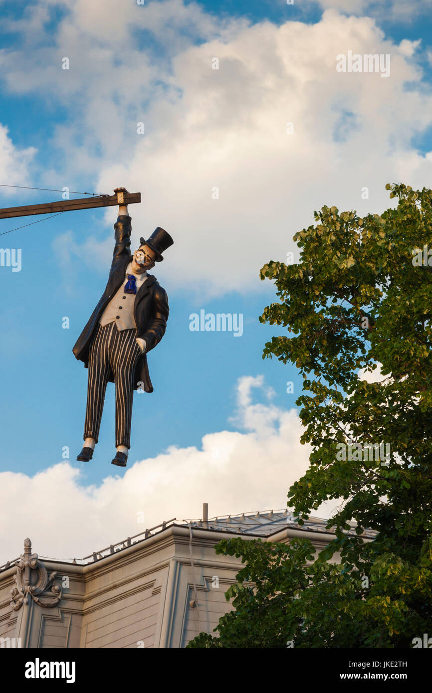 Hanging man statue by hi-res stock photography and images - Alamy