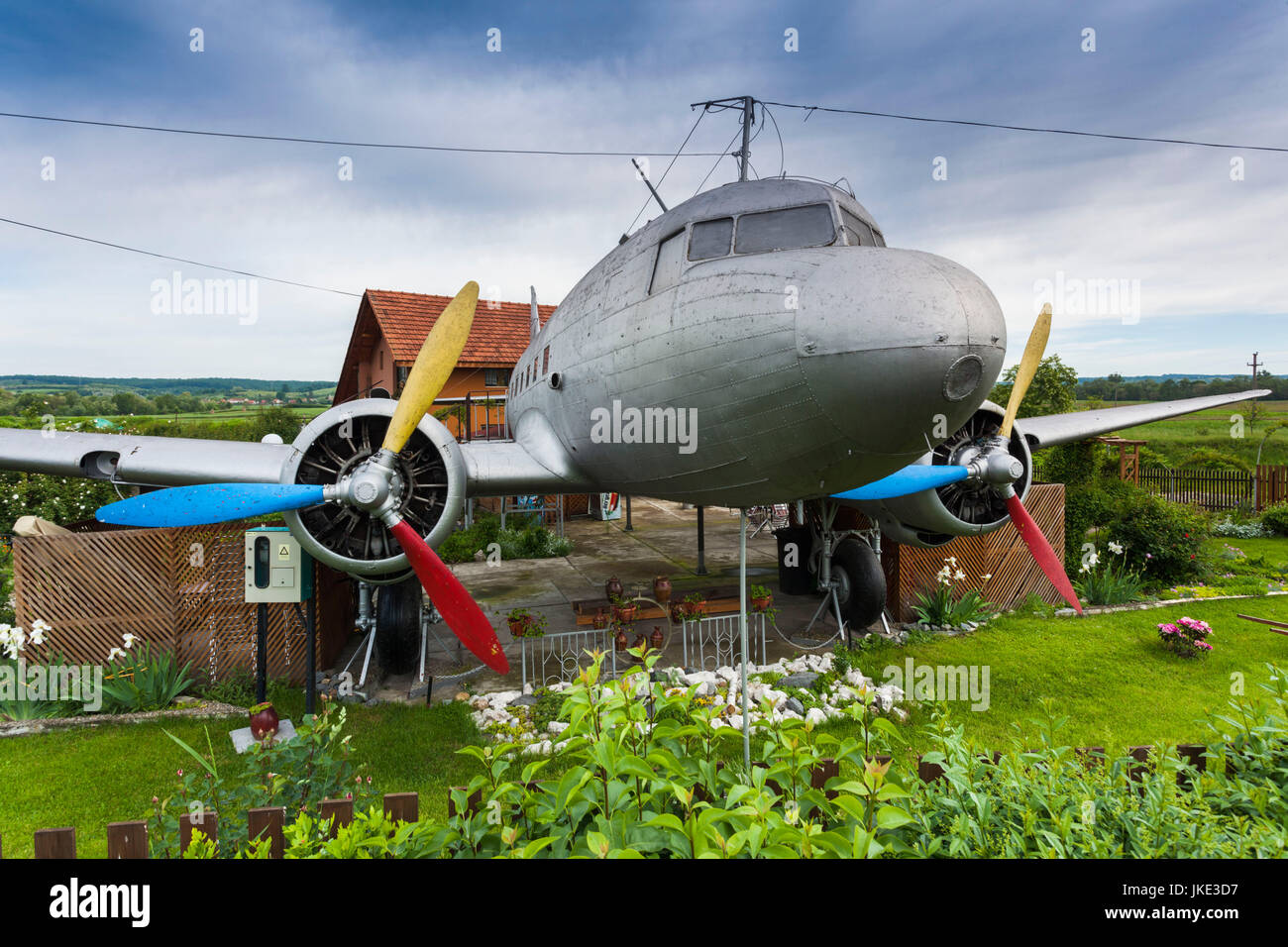 Li 2 aircraft hi-res stock photography and images - Alamy