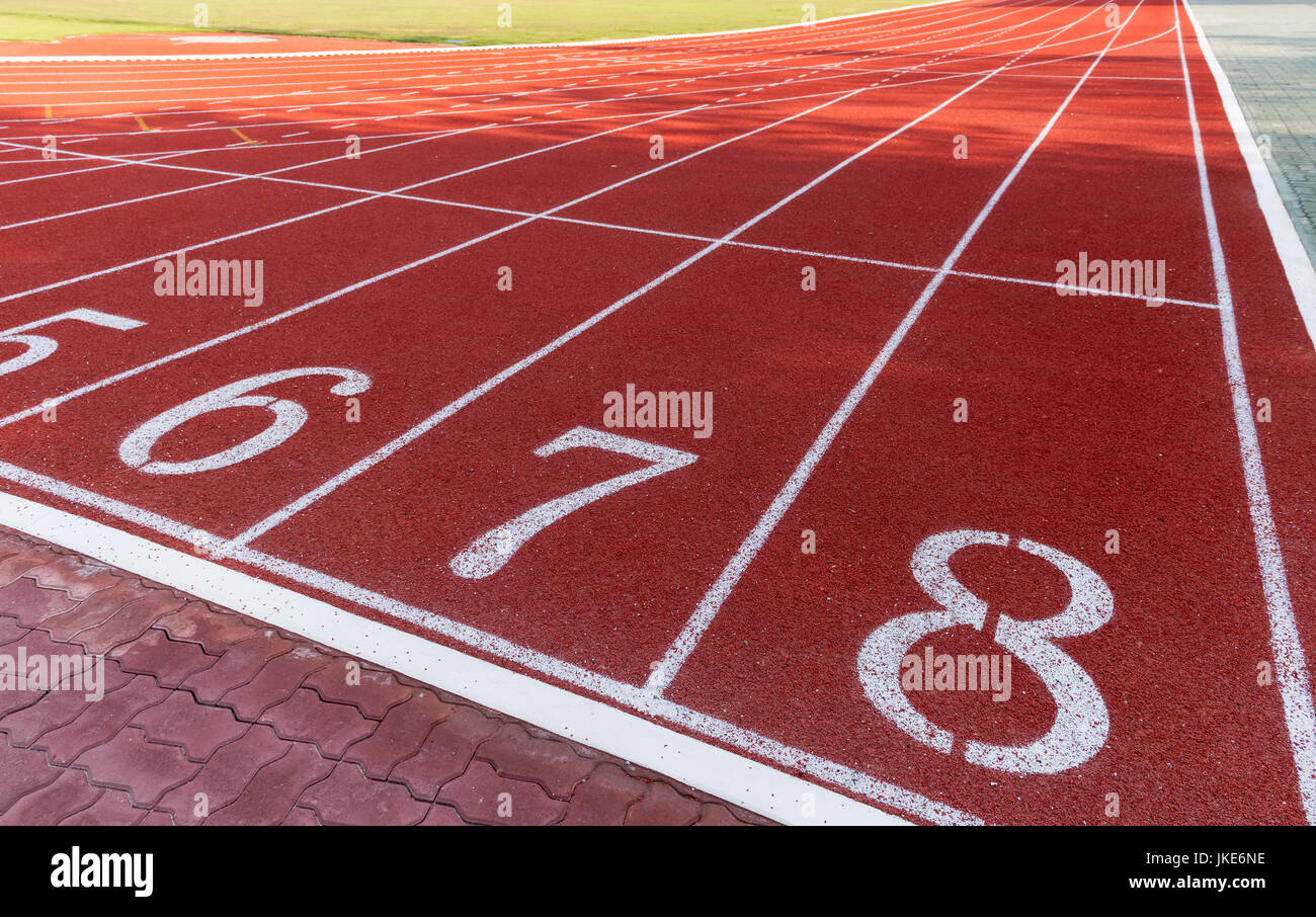 8 lane track hi-res stock photography and images - Alamy