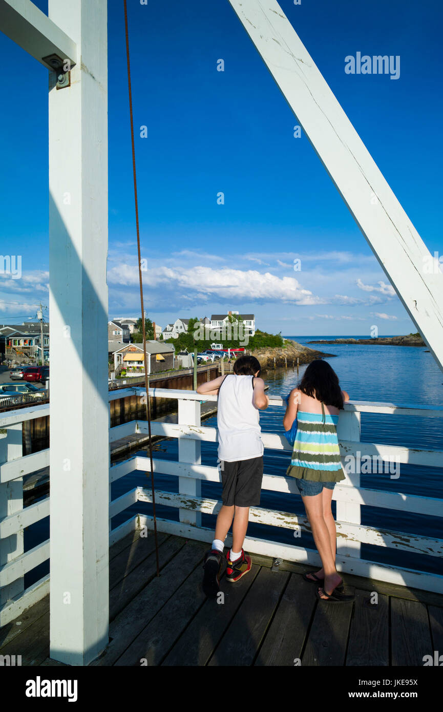 USA, Maine, Ogunquit, Perkins Cove, footbridge Stock Photo - Alamy