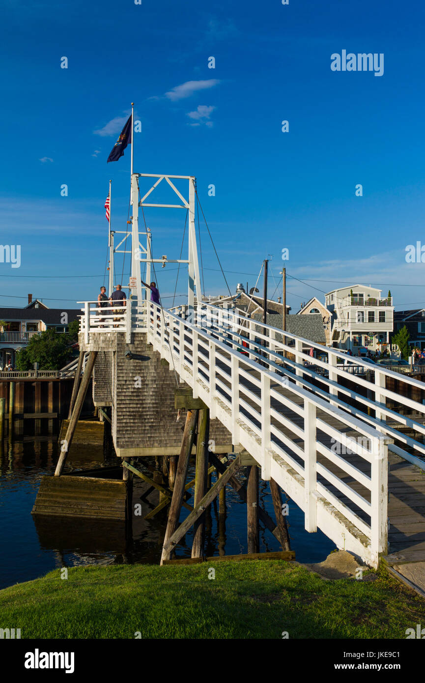 USA, Maine, Ogunquit, Perkins Cove, footbridge Stock Photo - Alamy