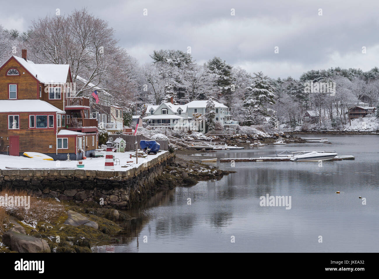 USA, Massachusetts, Cape Ann, Gloucester, early snow on Goose Cove ...