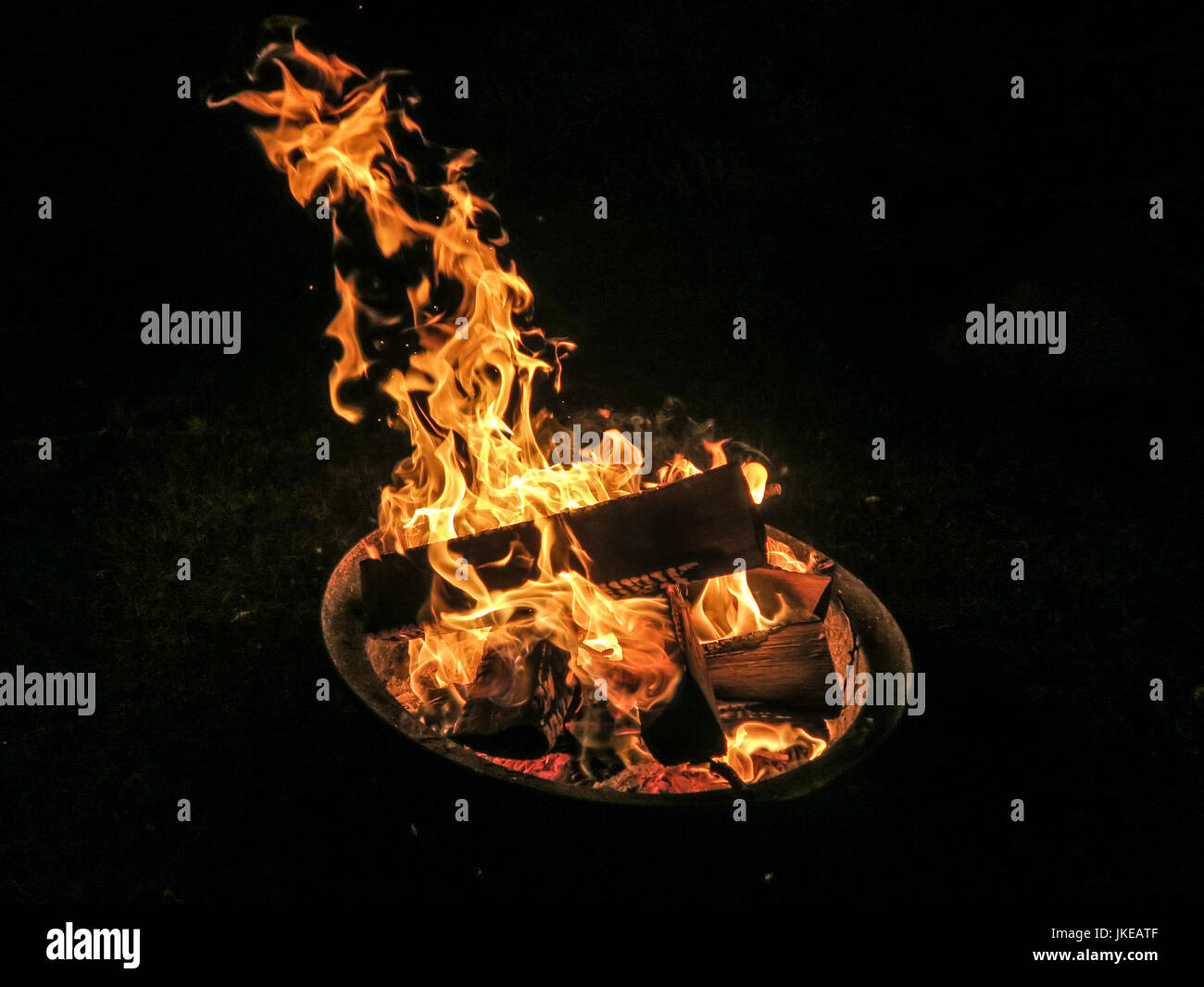 Confined fire hi-res stock photography and images - Alamy