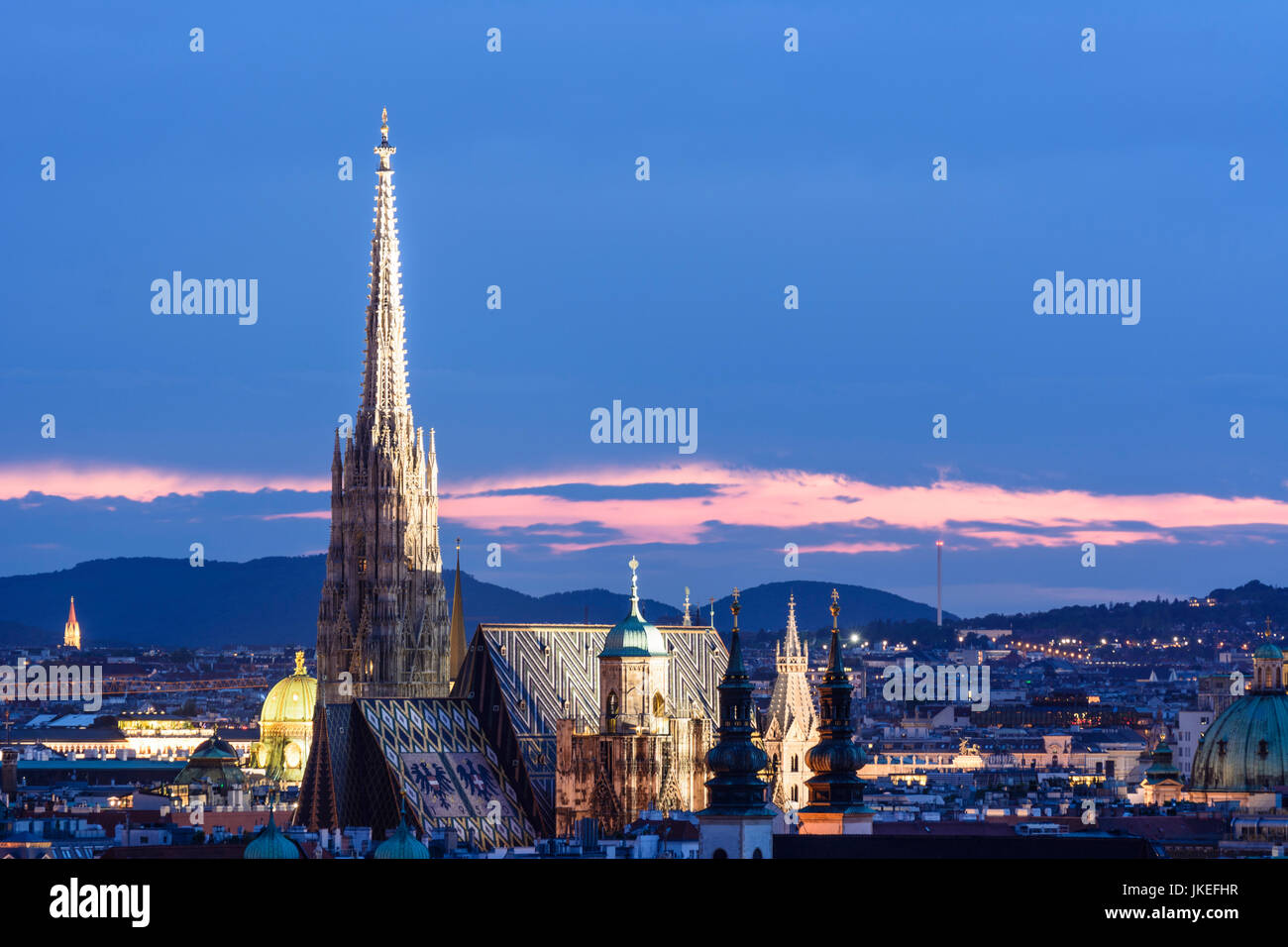 Stephansdom vienna hi-res stock photography and images - Alamy
