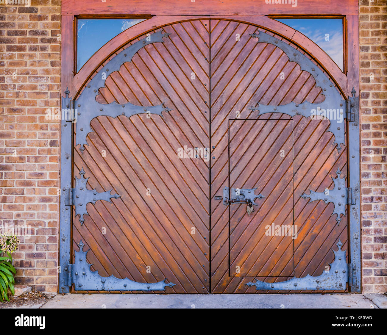 Winery entrance doors hi-res stock photography and images - Alamy