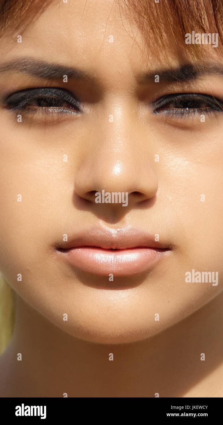 Peruvian Female Face Stock Photo - Alamy