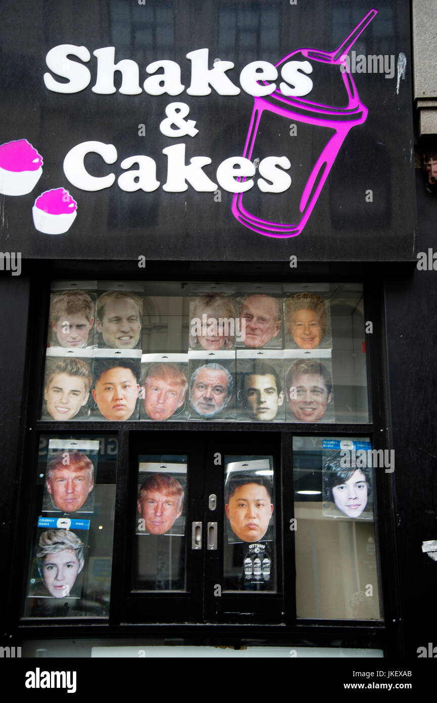 Kim jong un masks hi-res stock photography and images - Alamy