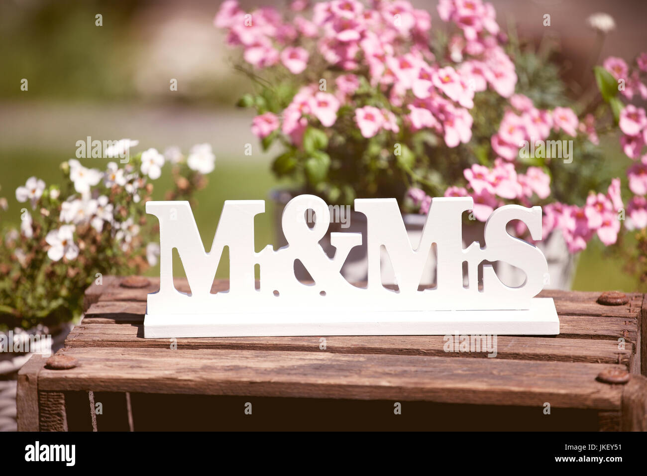 Mr and mrs symbol hi-res stock photography and images - Alamy