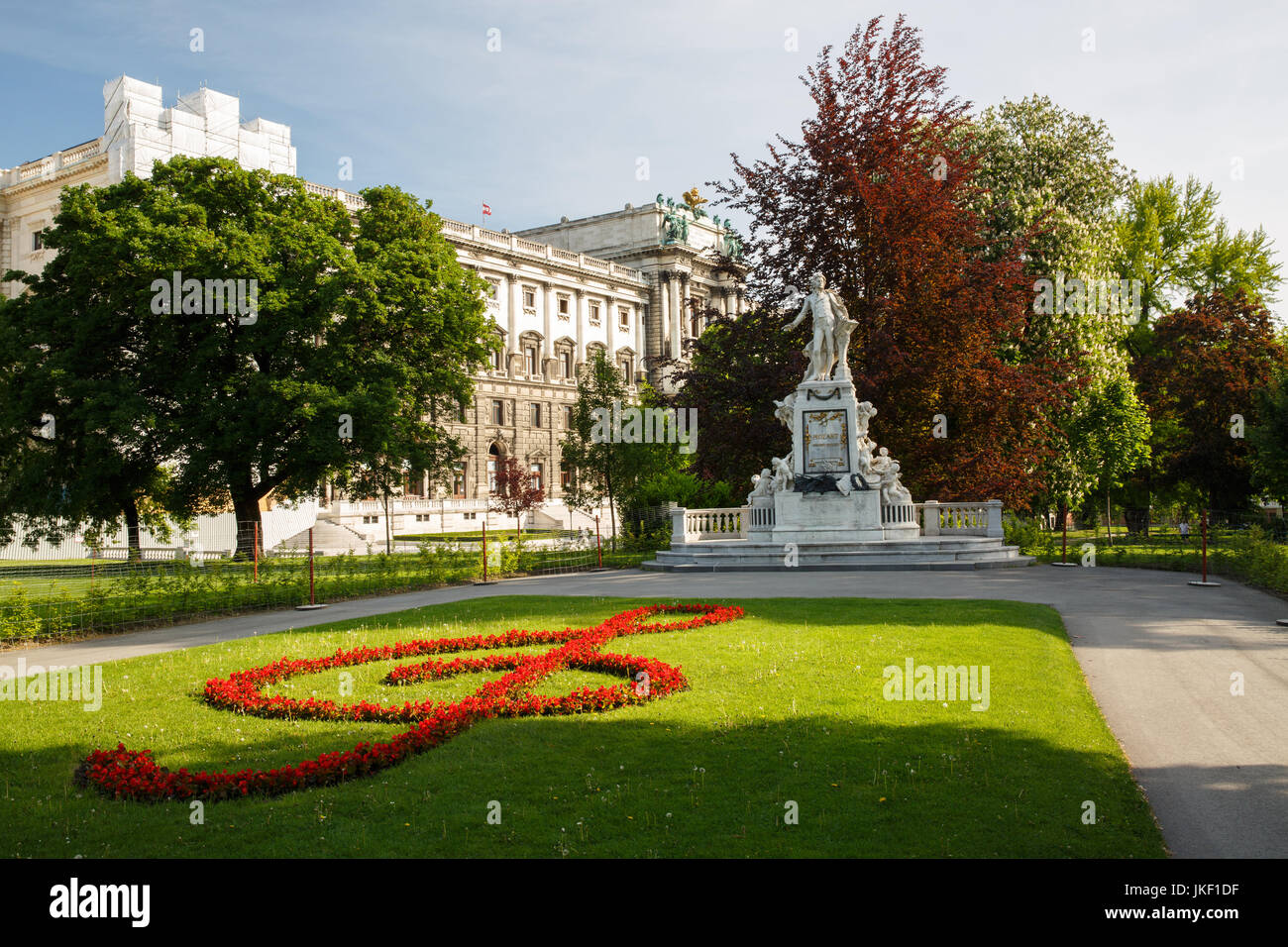 Statue of Wolfgang Amadeus Mozart (Austrian sculptor Victor Tilgner ...