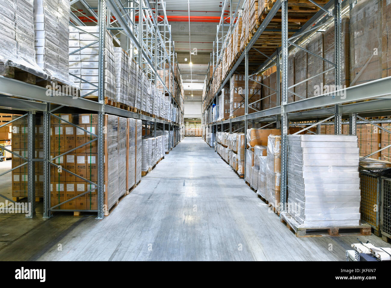High rack warehouse Stock Photo - Alamy