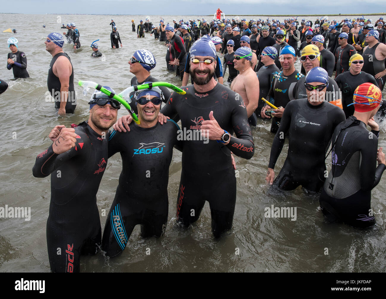 Hilgenriedersiel, Germany. 23rd July, 2017. Some 300 long distance ...