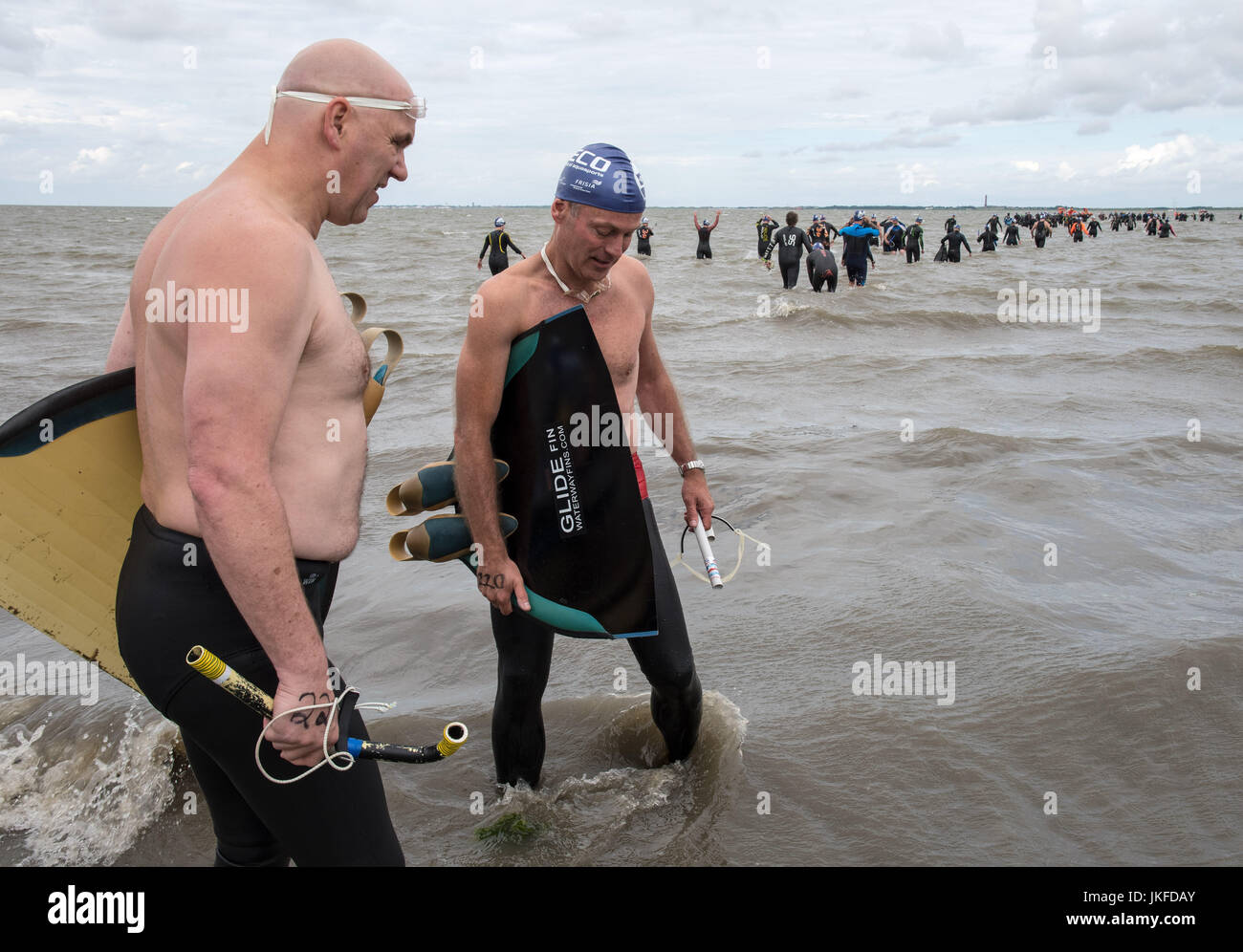 Hilgenriedersiel, Germany. 23rd July, 2017. Some 300 long distance ...