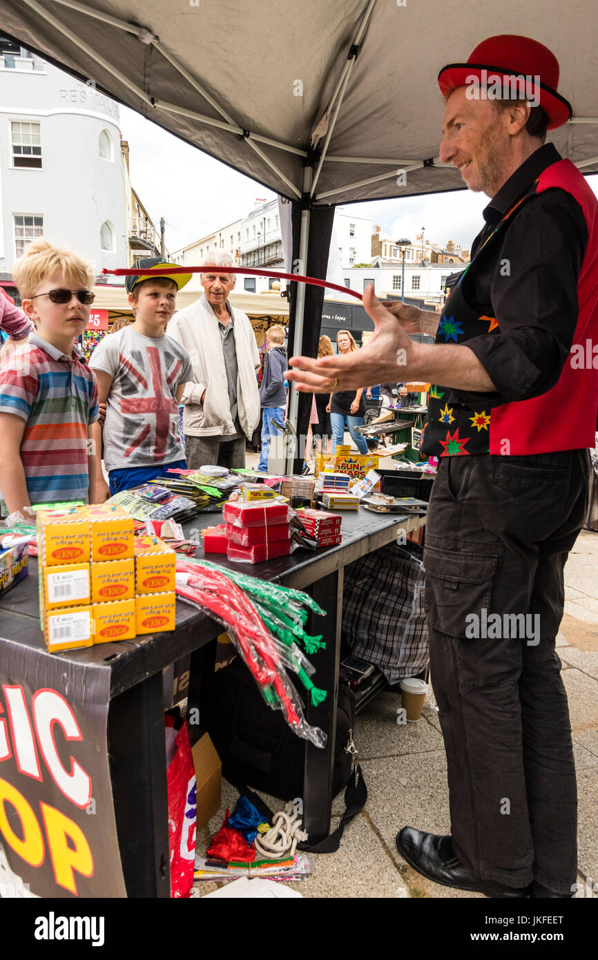 Children magician hi-res stock photography and images - Alamy