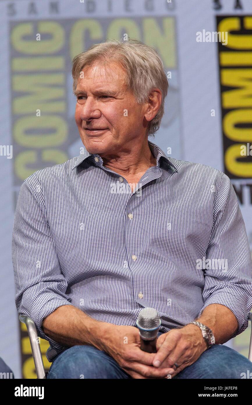 Harrison ford blade runner 2017 hi-res stock photography and images - Alamy