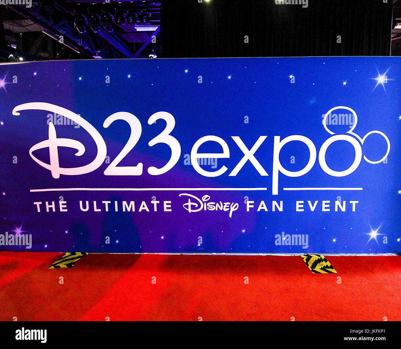 Official disney fan club hi-res stock photography and images - Alamy