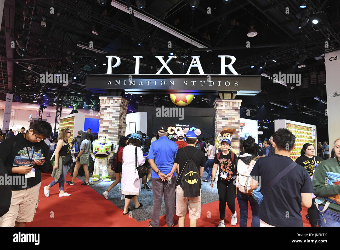 Official disney fan club hi-res stock photography and images - Alamy