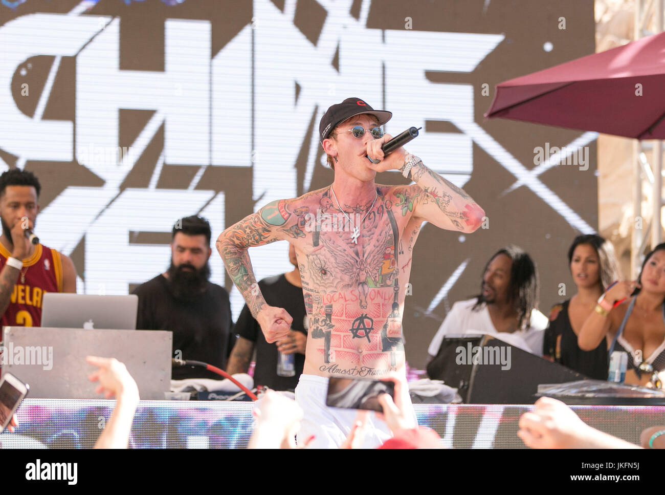 Machine gun kelly drummer High Resolution Stock Photography and Images ...