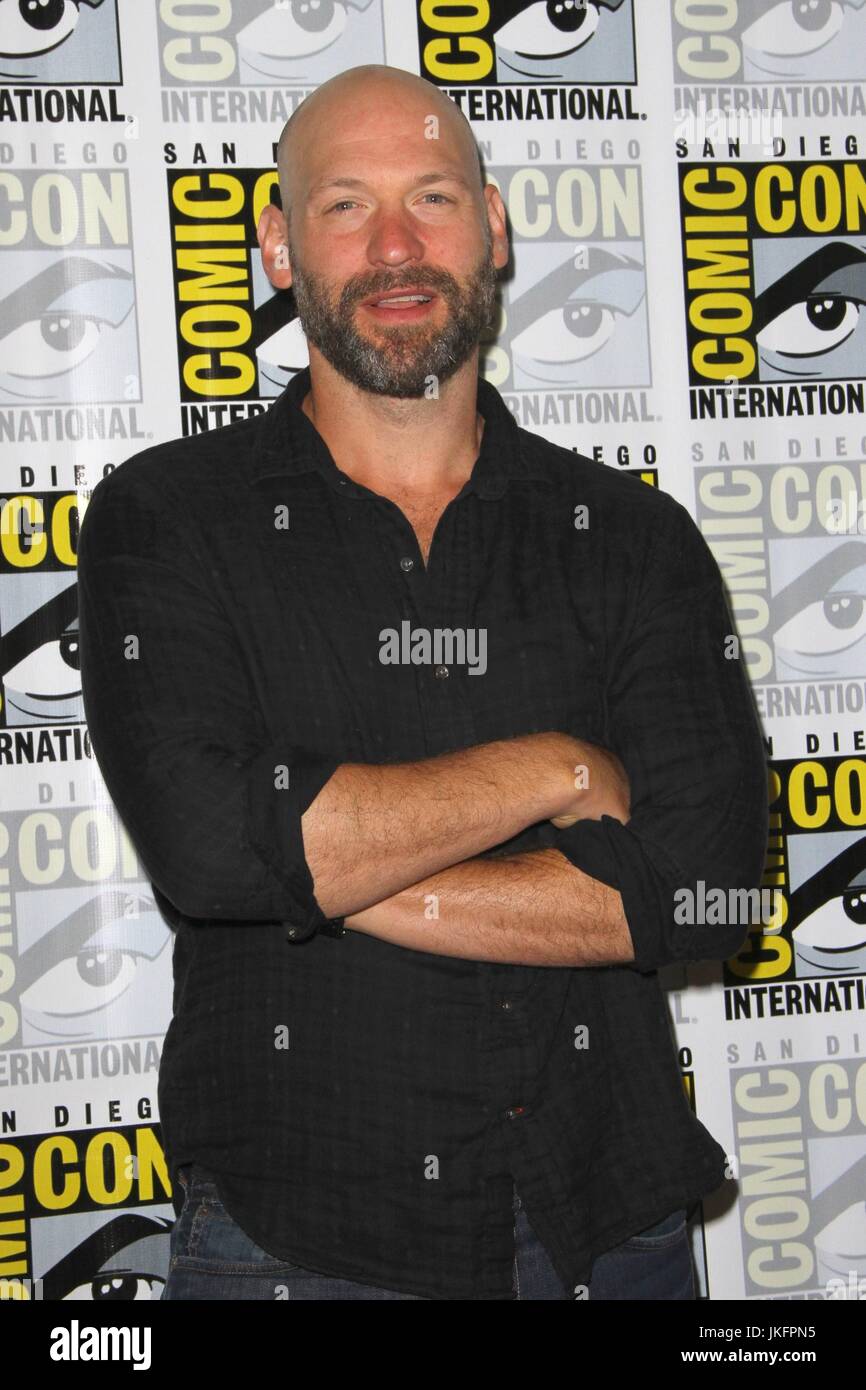 Corey stoll comic con hi-res stock photography and images - Alamy