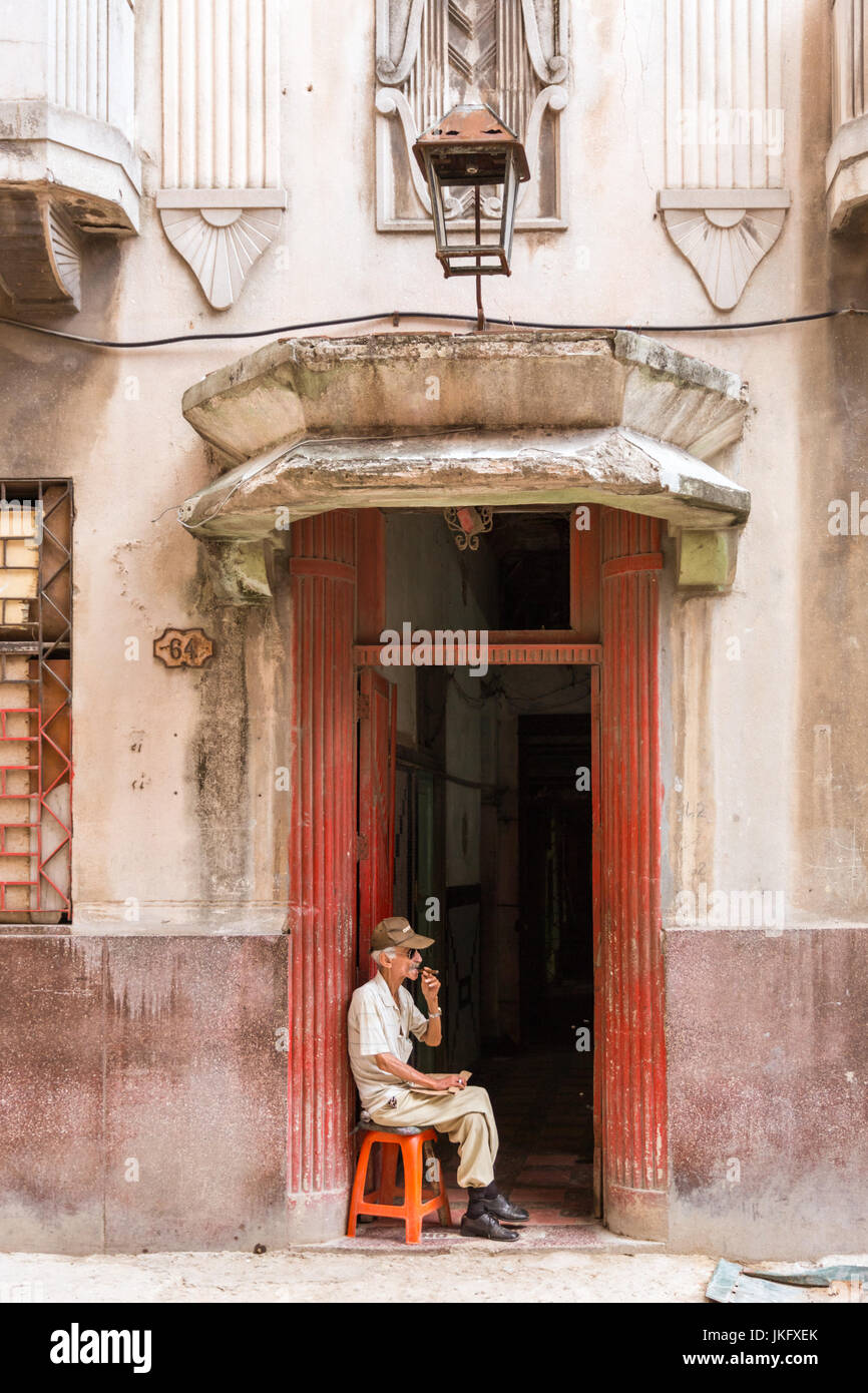 Cuban entrance hi-res stock photography and images - Alamy